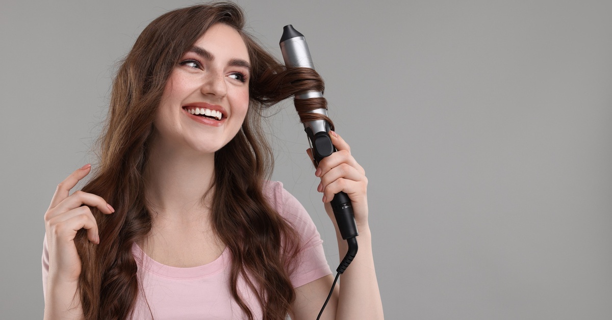 6 Travel Hair Styling Tools for the Gals on the Go - Dailybreak