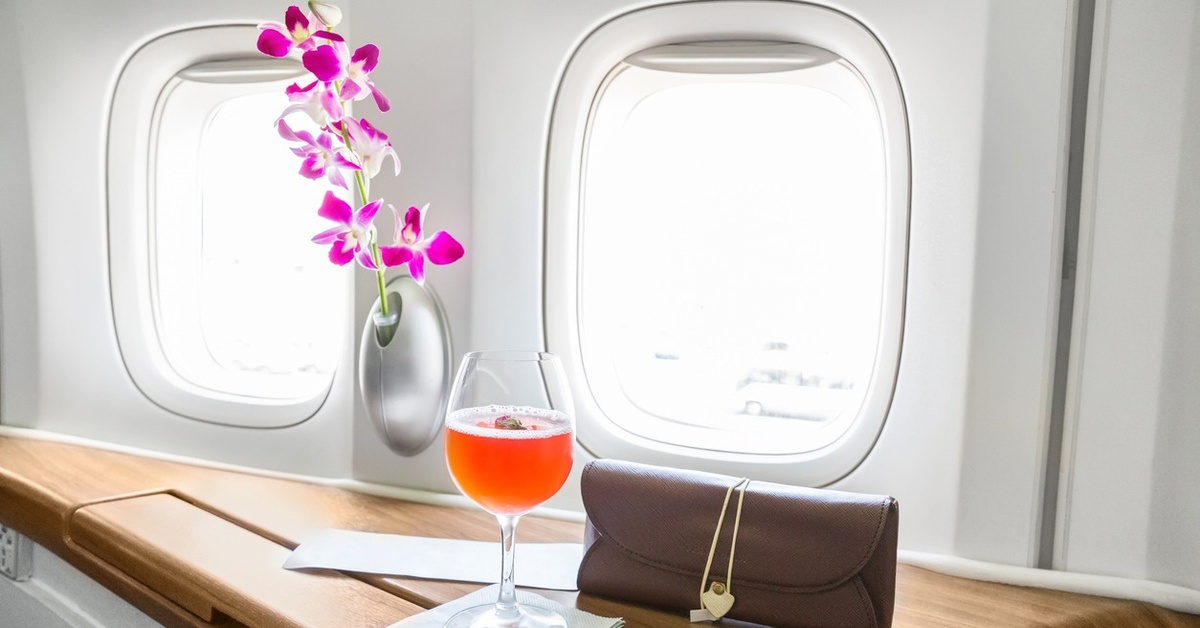 Make The Most of Air Travel With These In-Flight Cocktails - Dailybreak