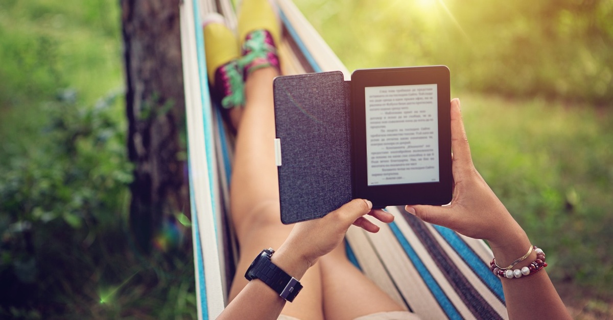 7 Cute Kindle Covers for Easy, Breezy Summer Reading - Dailybreak
