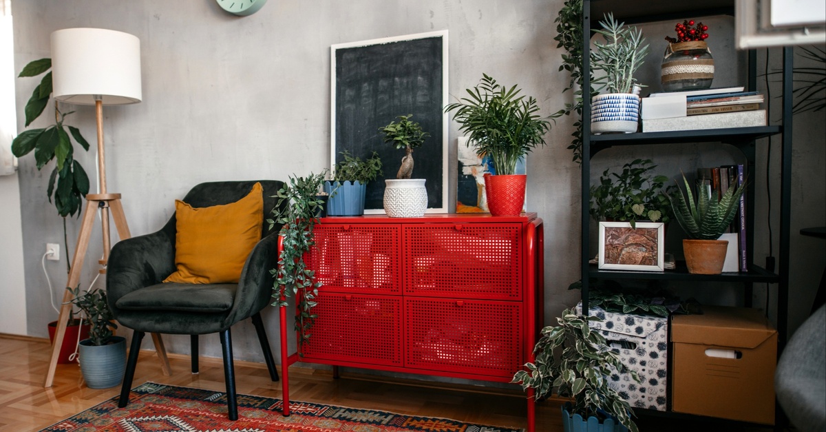 How Should You Incorporate the Unexpected Red Design Trend? - Dailybreak