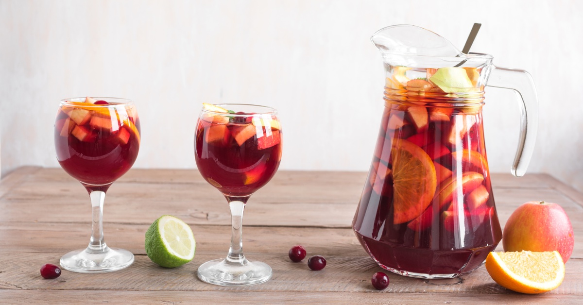 13 Big Batch Cocktail Recipes for a Crowd - Dailybreak