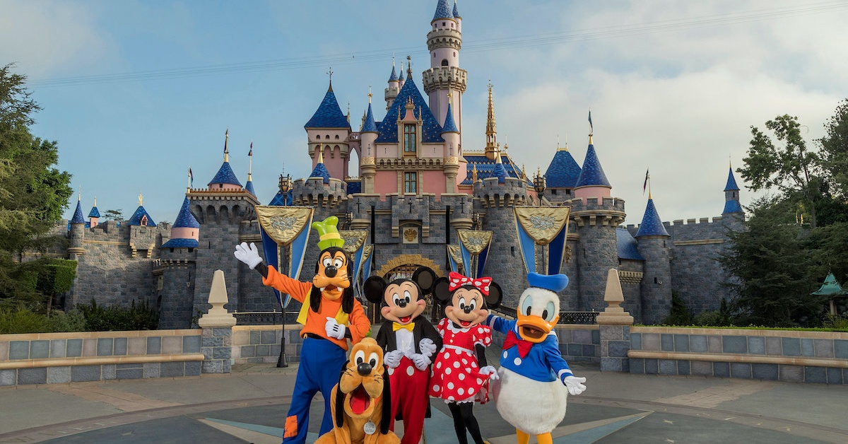 11-thoughts-you-have-while-planning-a-disney-vacation-dailybreak