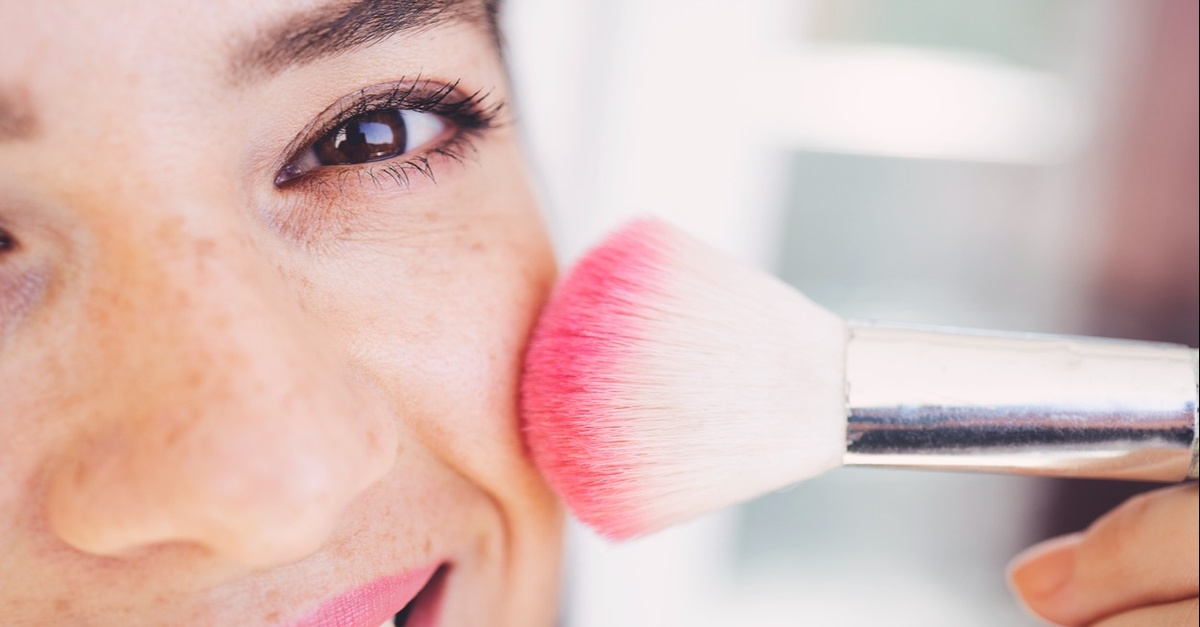 Find a Look Unique to You With These Color-Changing Blushes - Dailybreak