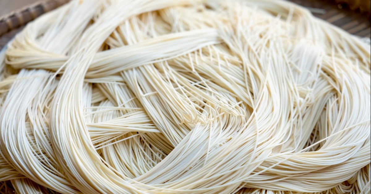 Cabinet of Curiosities: What Are Threads of God Pasta? - Dailybreak