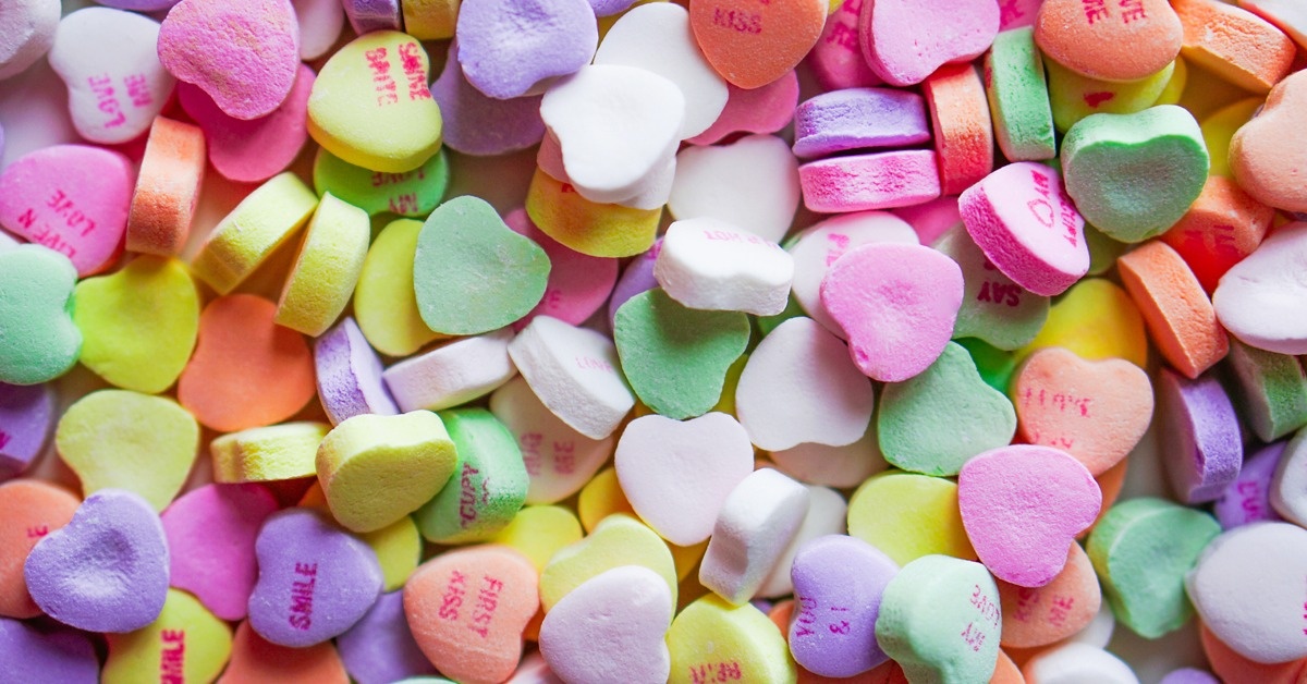 Sweeten Your Day With This Candy Hearts Spot the Difference - Dailybreak