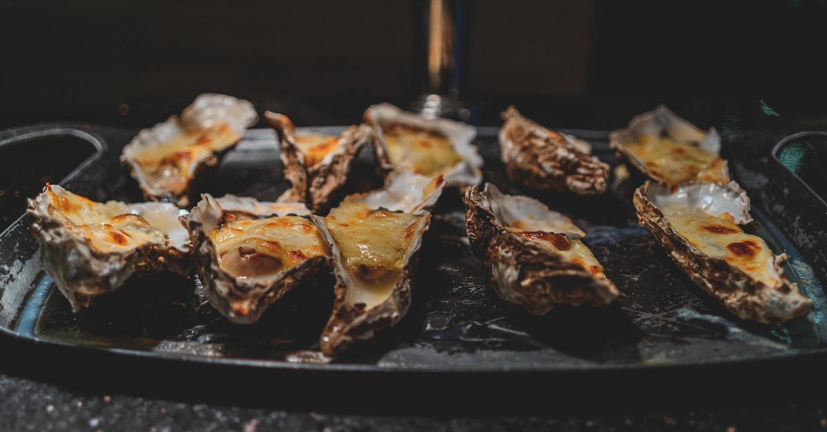 The World Is Your Oyster With These 14 In-Shell Recipes - Dailybreak