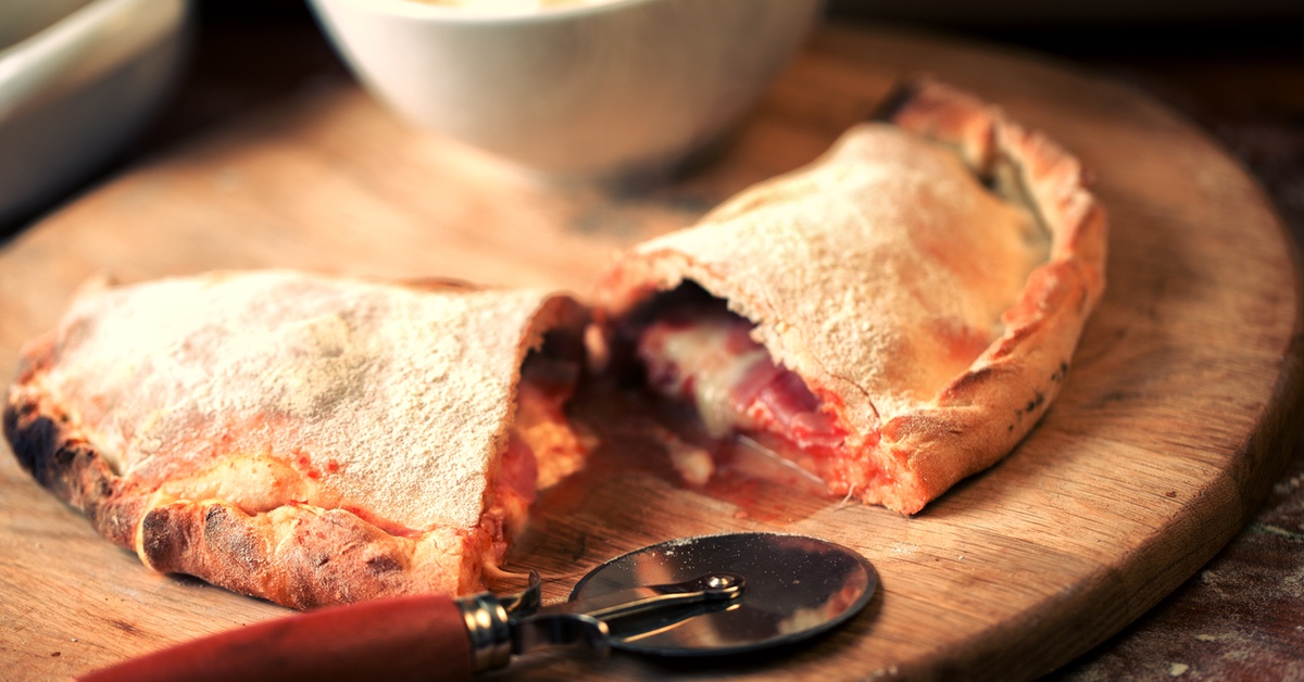 How Much Do You Know About Calzones? - Dailybreak