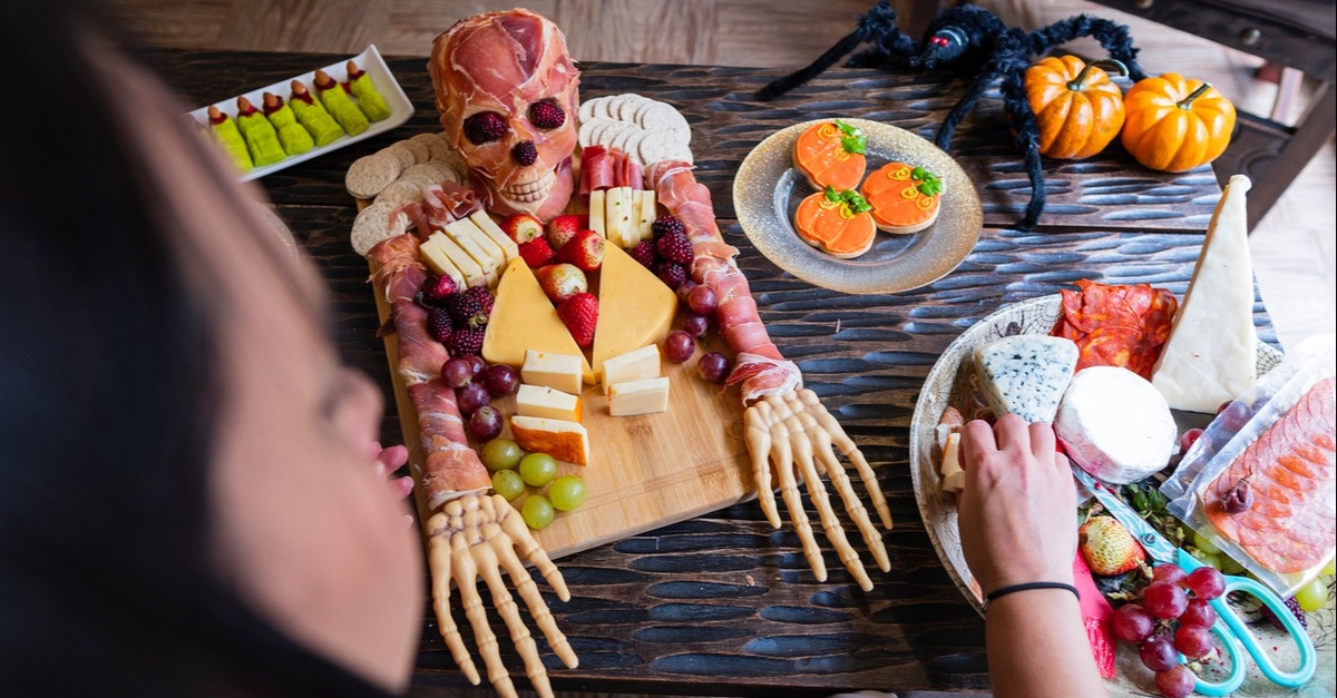Gather 'Round for the 11 Best Spooky Party Recipes on TikTok - Dailybreak