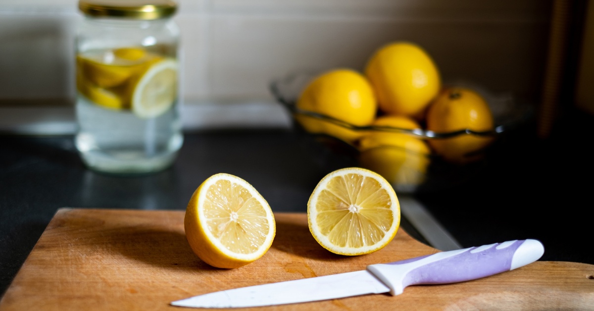 10 Lemony Recipes to Make You Pucker Up and Cool Down - Dailybreak