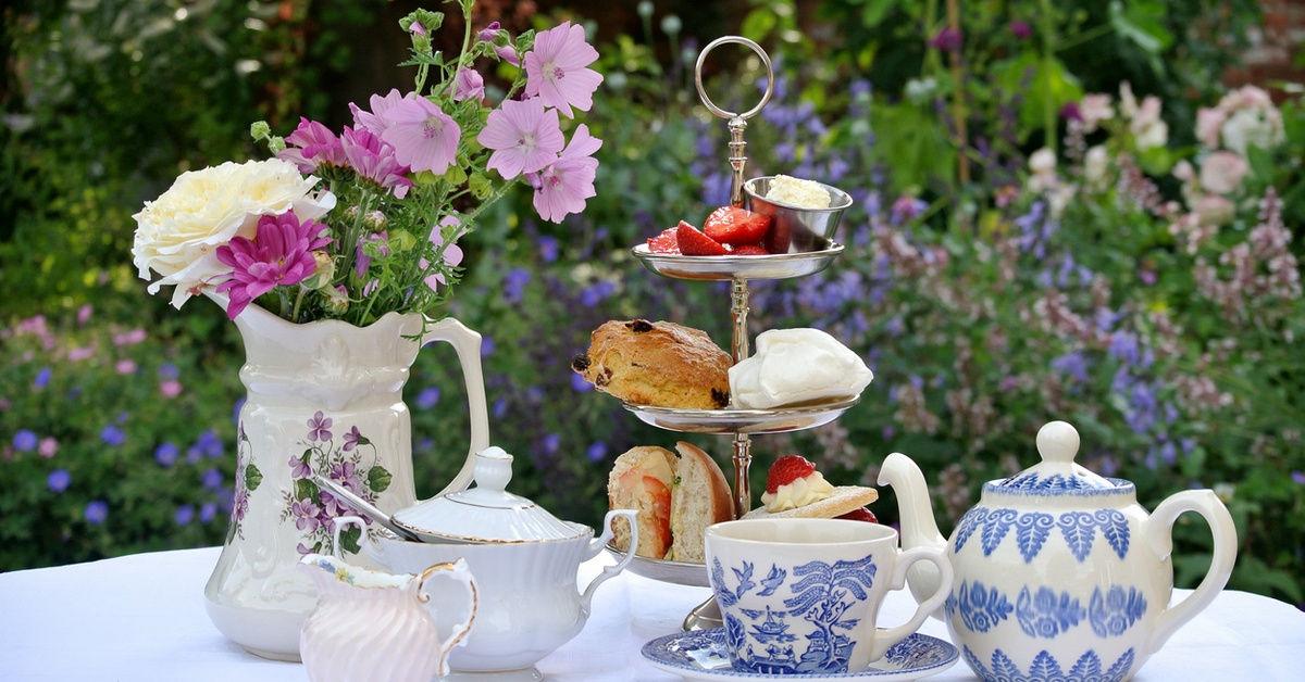 Cabinet of Curiosities: What Is High Tea vs. Low Tea? - Dailybreak