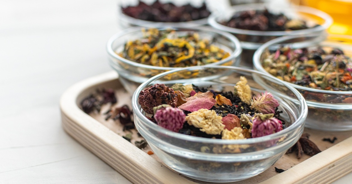 Make Your Own Winter Tea With These 8 Recipe Blends - Dailybreak