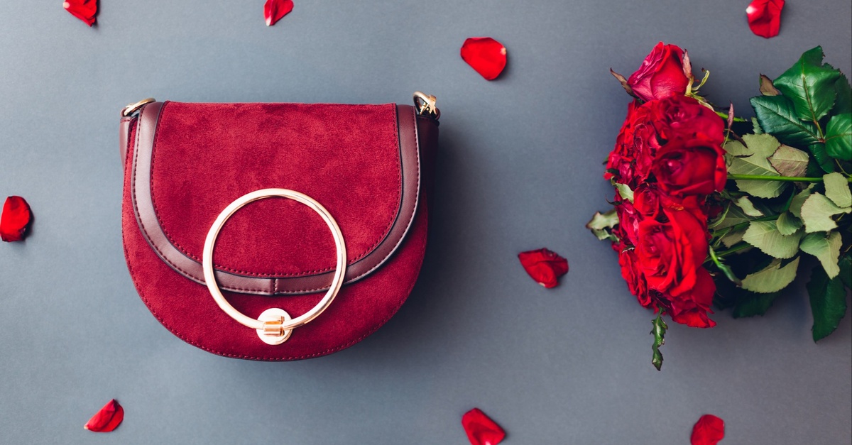 9 Valentine's Day Date Night-Approved Handbags - Dailybreak