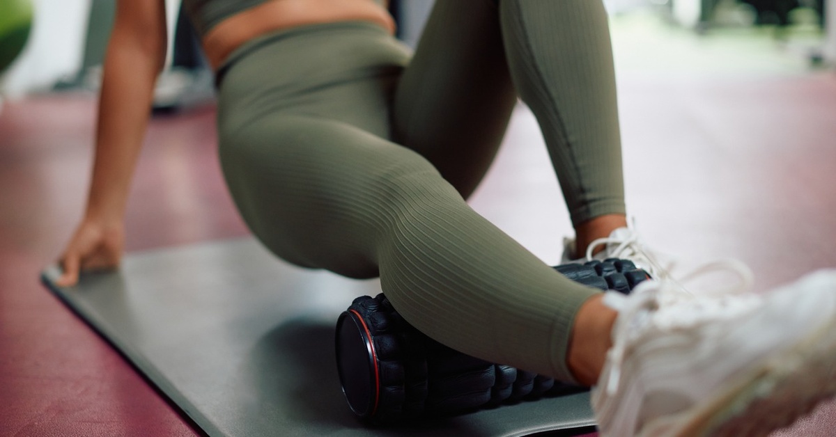 A How-To Guide to Foam Rolling - Dailybreak